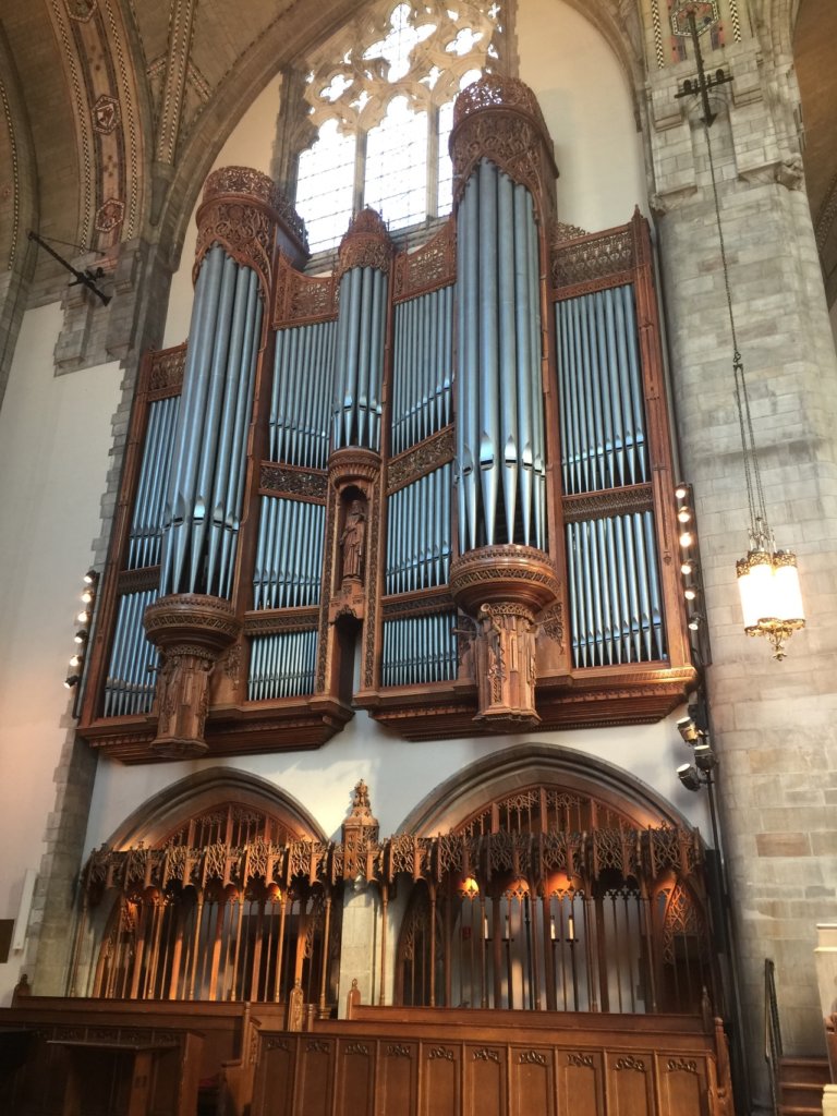 Visit to Rockefeller Memorial Chapel Chicago - Regent Classic Organs