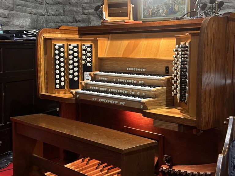 Denstone College Chapel - Voicing the Organ - Regent Classic Organs
